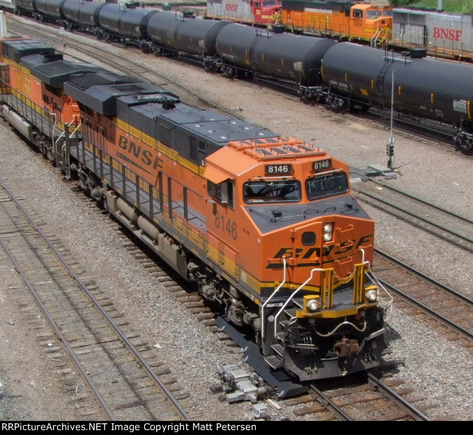 BNSF 8146